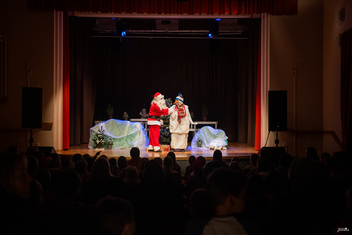 Fotogalerija: Prihod Božička - lovrenc.si